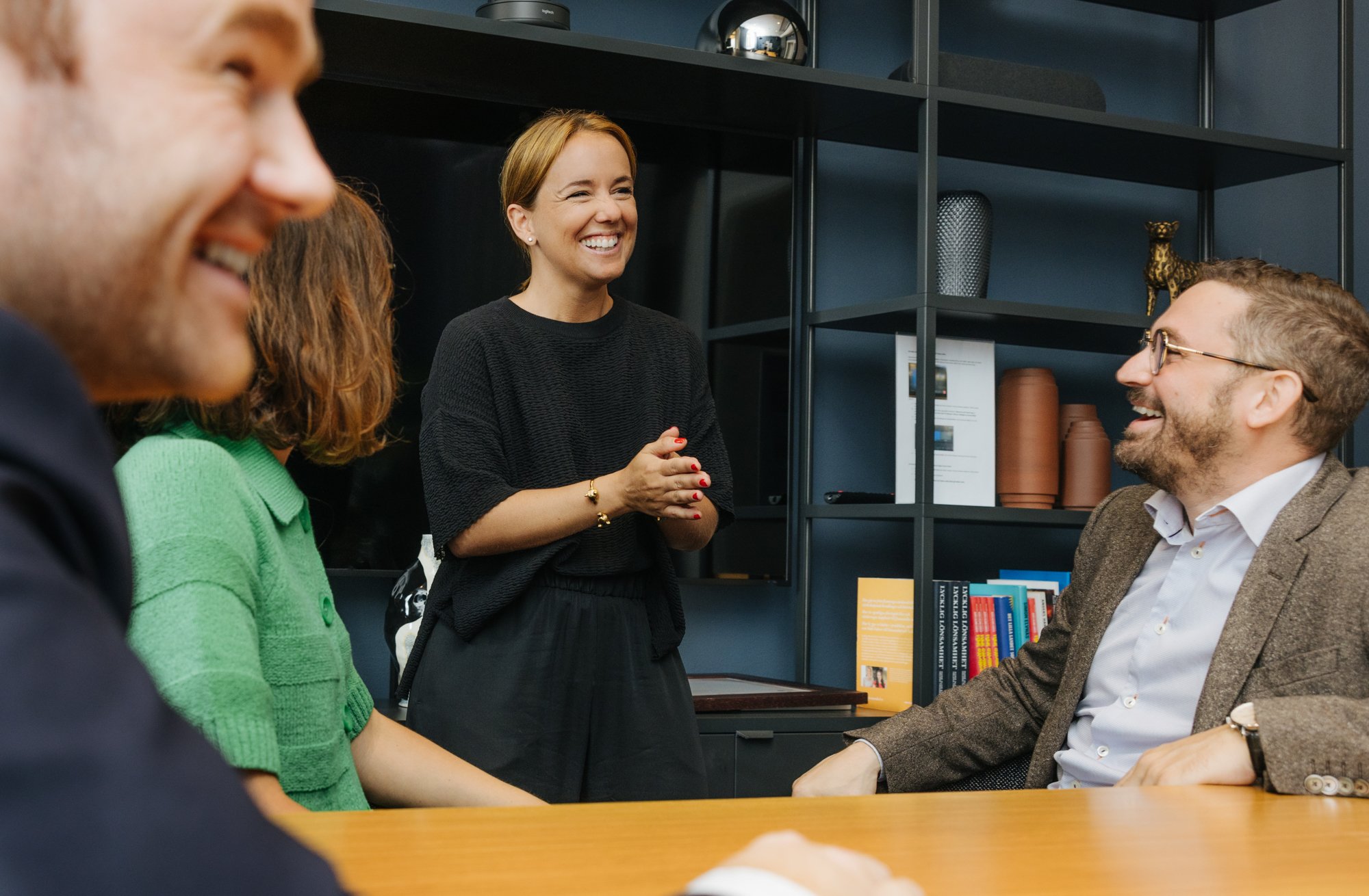 Ekonom - Info, arbetsuppgifter, lön & utbildning | Eqonomy